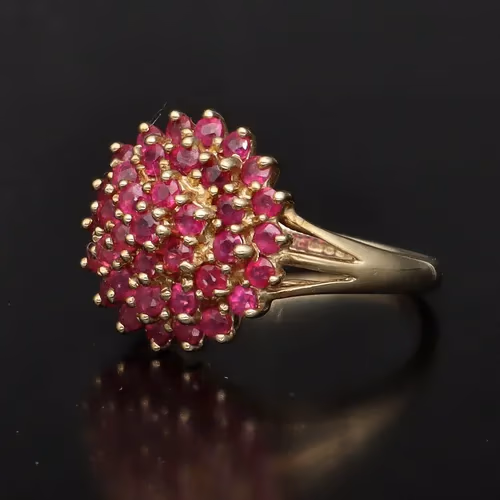 9ct Gold Ruby Cluster Ring - Jewellery & Gold - Hemswell Antique Centres