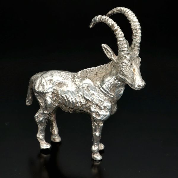 Antique Cast Sable Antelope Figure - Hemswell Antique Centres